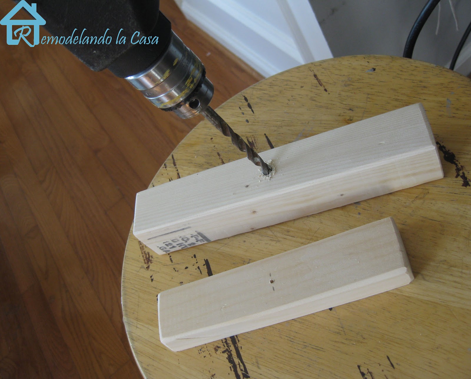 Circle Stand Decorations - Remodelando la Casa