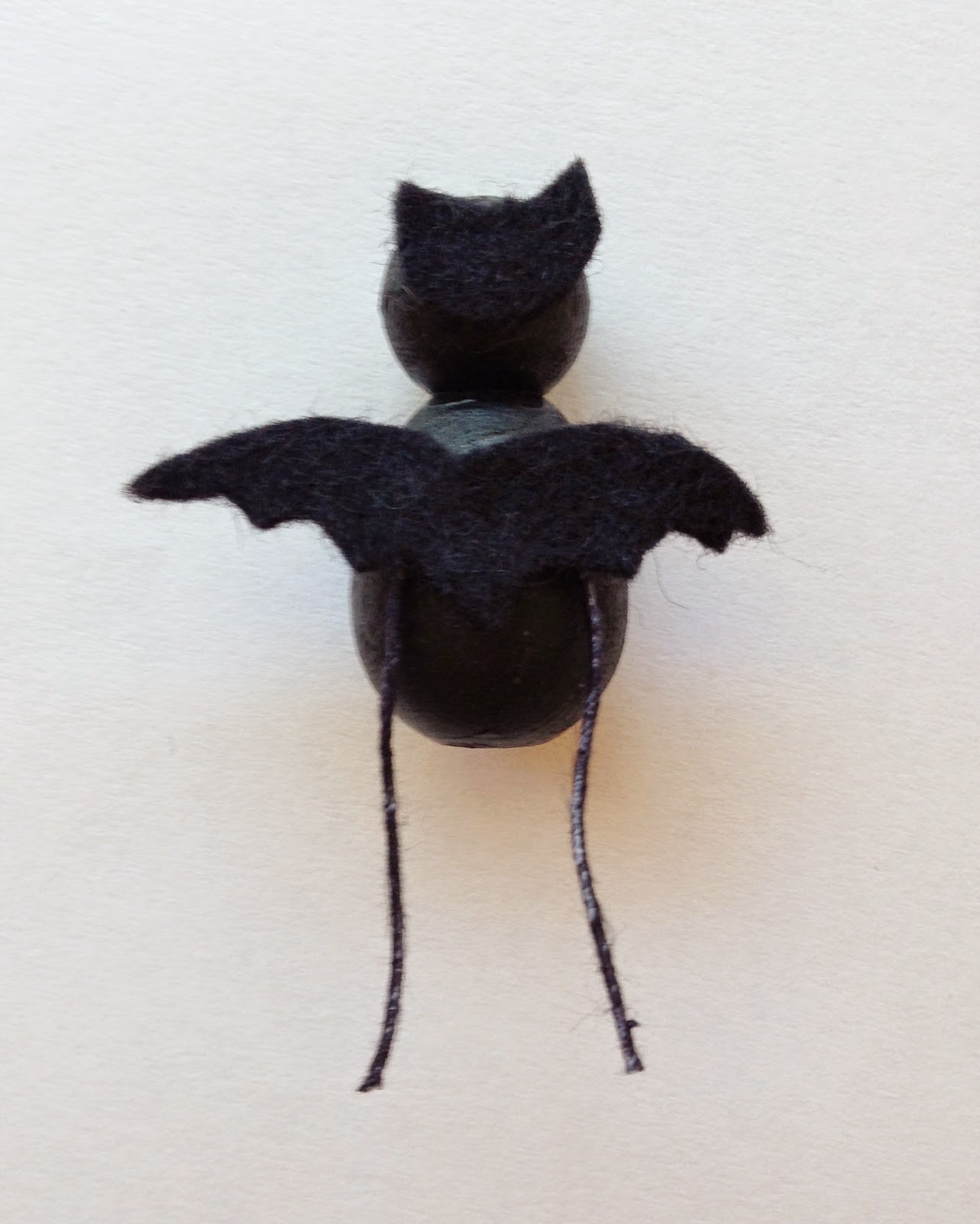 we bloom here: a little batty :: tutorial