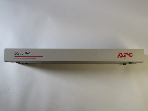 BugWorkShop - 甲蟲工作室: APC AP9027 不斷電系統接口擴展器 - 介紹（一）