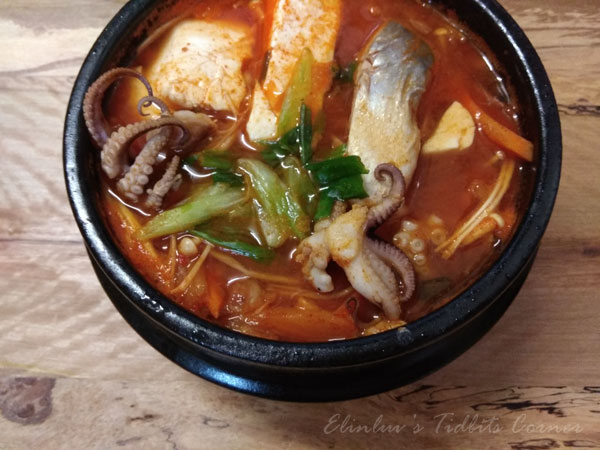Elinluv's Tidbits Corner: Seafood Jjigae