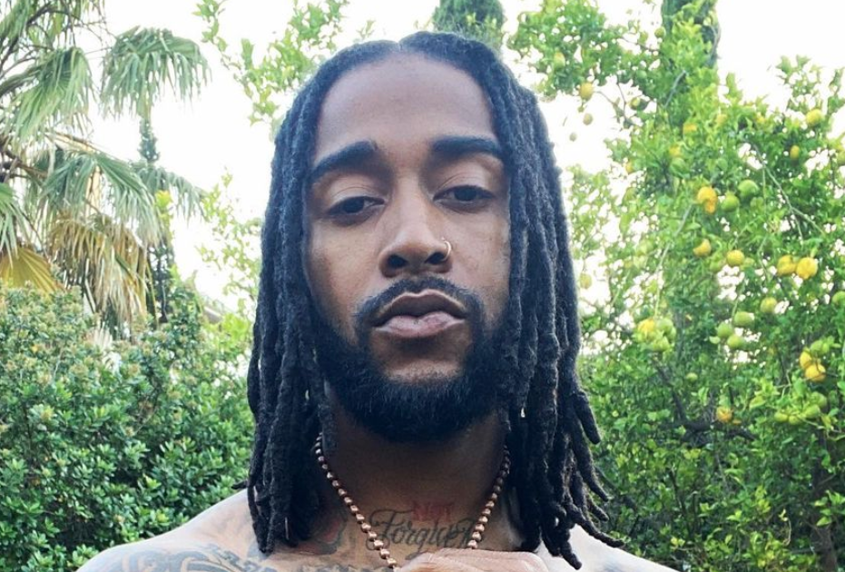 Rhymes With Snitch | Celebrity and Entertainment News | : Omarion is Writing a Book