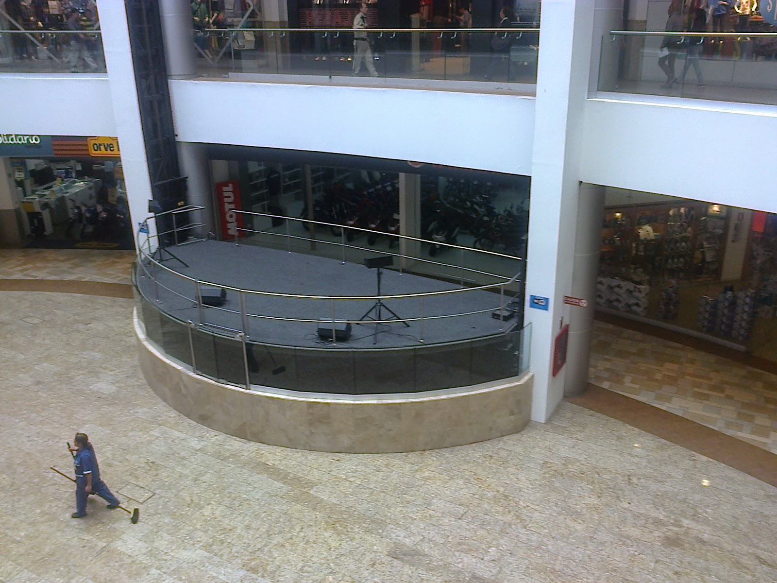 Centro Comercial "Condado Shopping" Quito