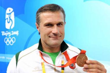 Join Hands And Hug Europe: The Legends Of Lithuanian Sport / Lithuania