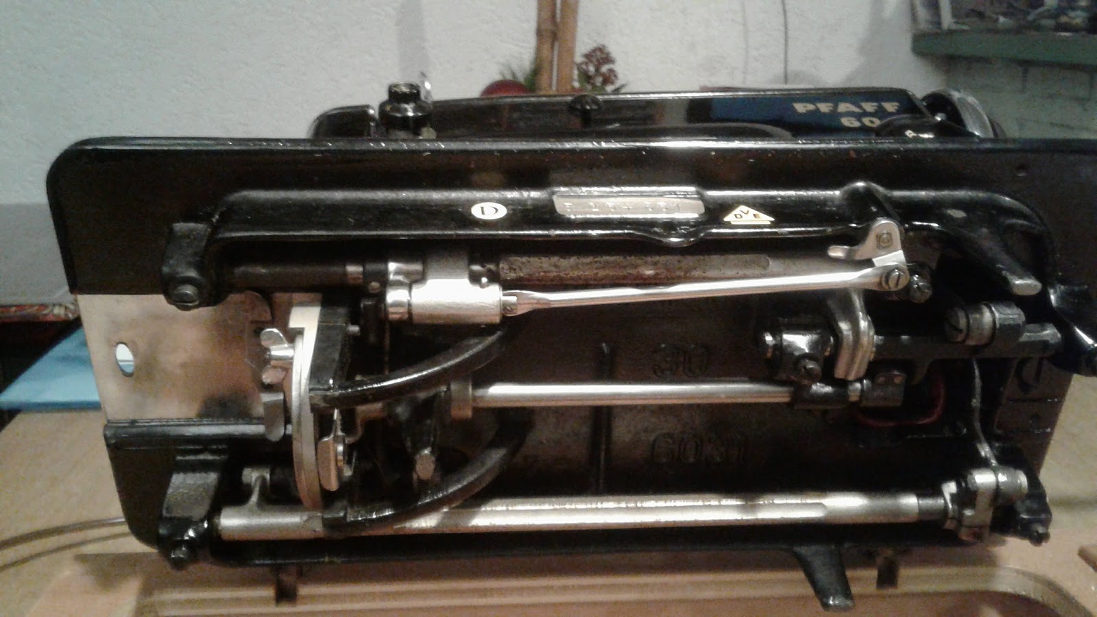 RustyDaytrips.nl: One owner Pfaff 60 sewing machine