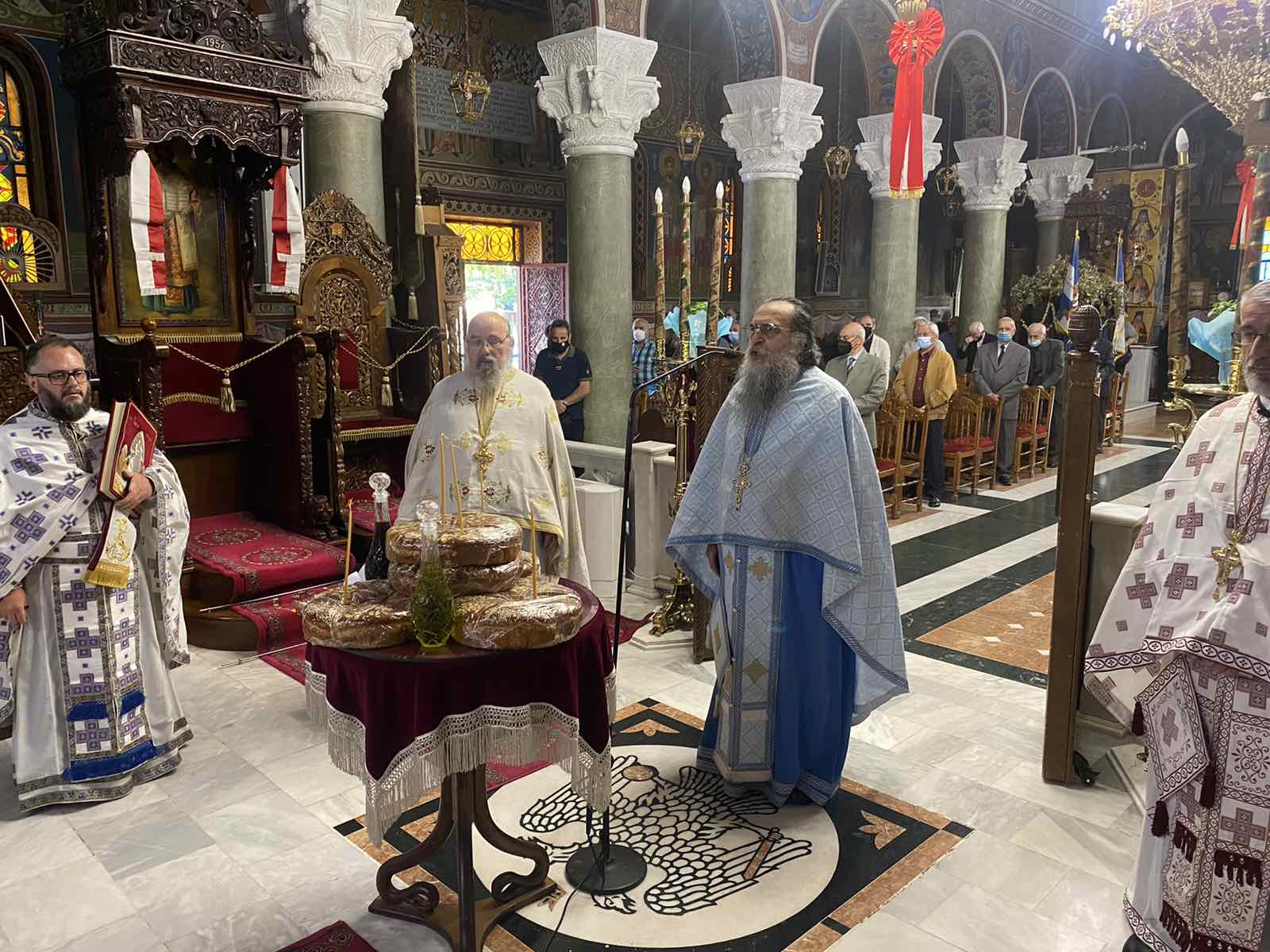 ΙΕΡΟΣ ΝΑΟΣ ΑΓΙΩΝ ΙΣΑΠΟΣΤΟΛΩΝ ΚΩΝΣΤΑΝΤΙΝΟΥ ΚΑΙ ΕΛΕΝΗΣ ΛΑΡΙΣΑΣ