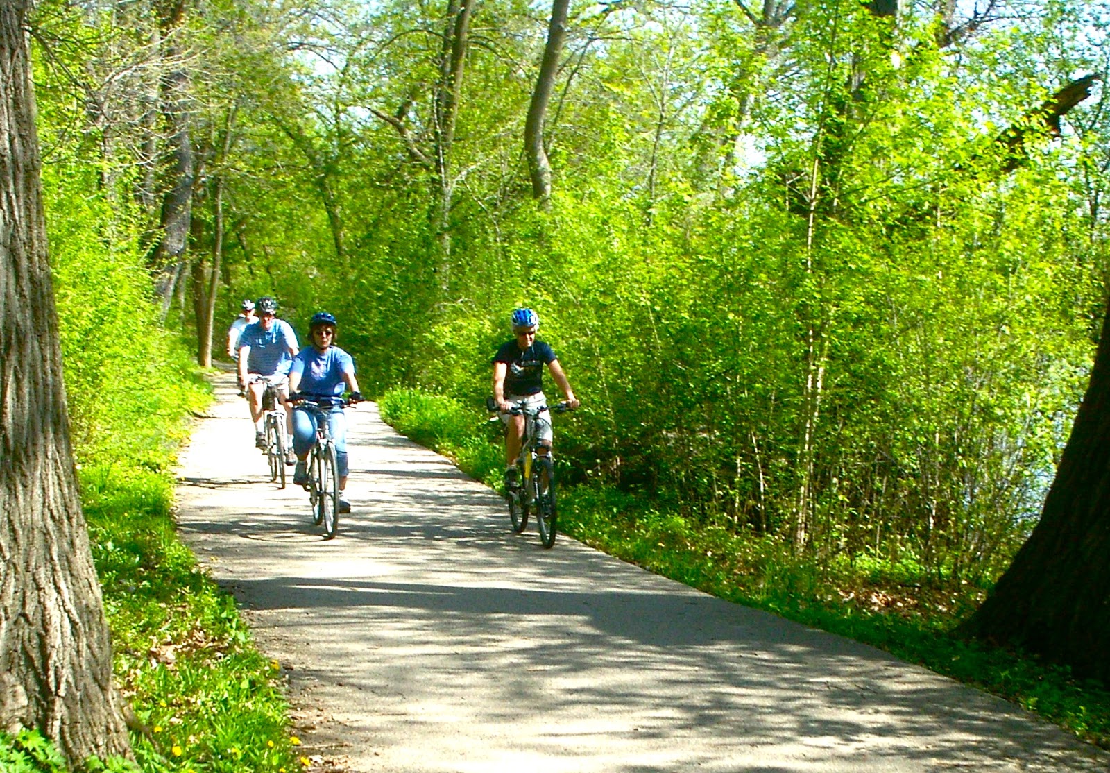 Chuck's Adventures: Biking the Fox River Trail