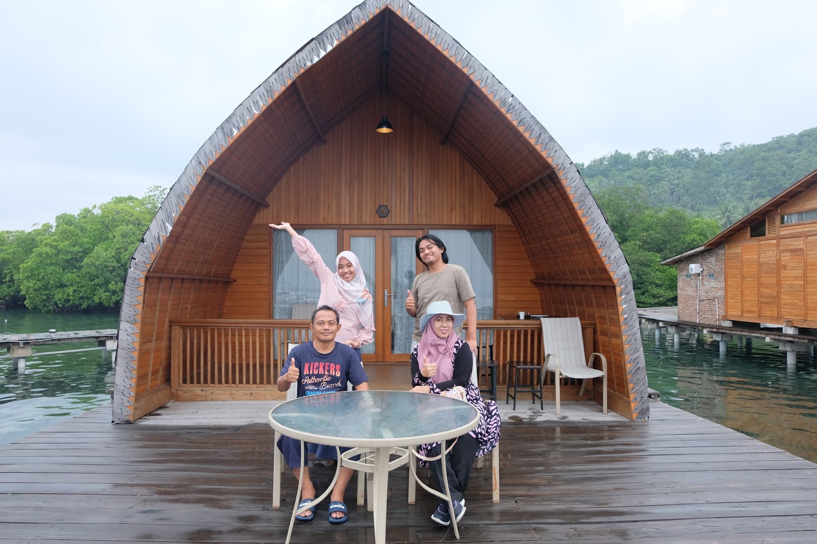 Maldives di Indonesia // Andreas Resort Lampung - A Little Girl's World