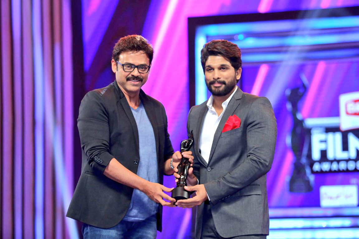 Allu Arjun Movie Updates: Allu Arjun gona ganna reddy role award ...