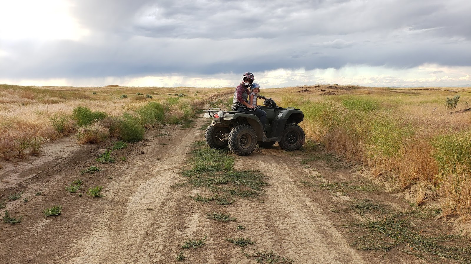 ClayWardCrew: Motorcycle ride to Wilson Butte Cave