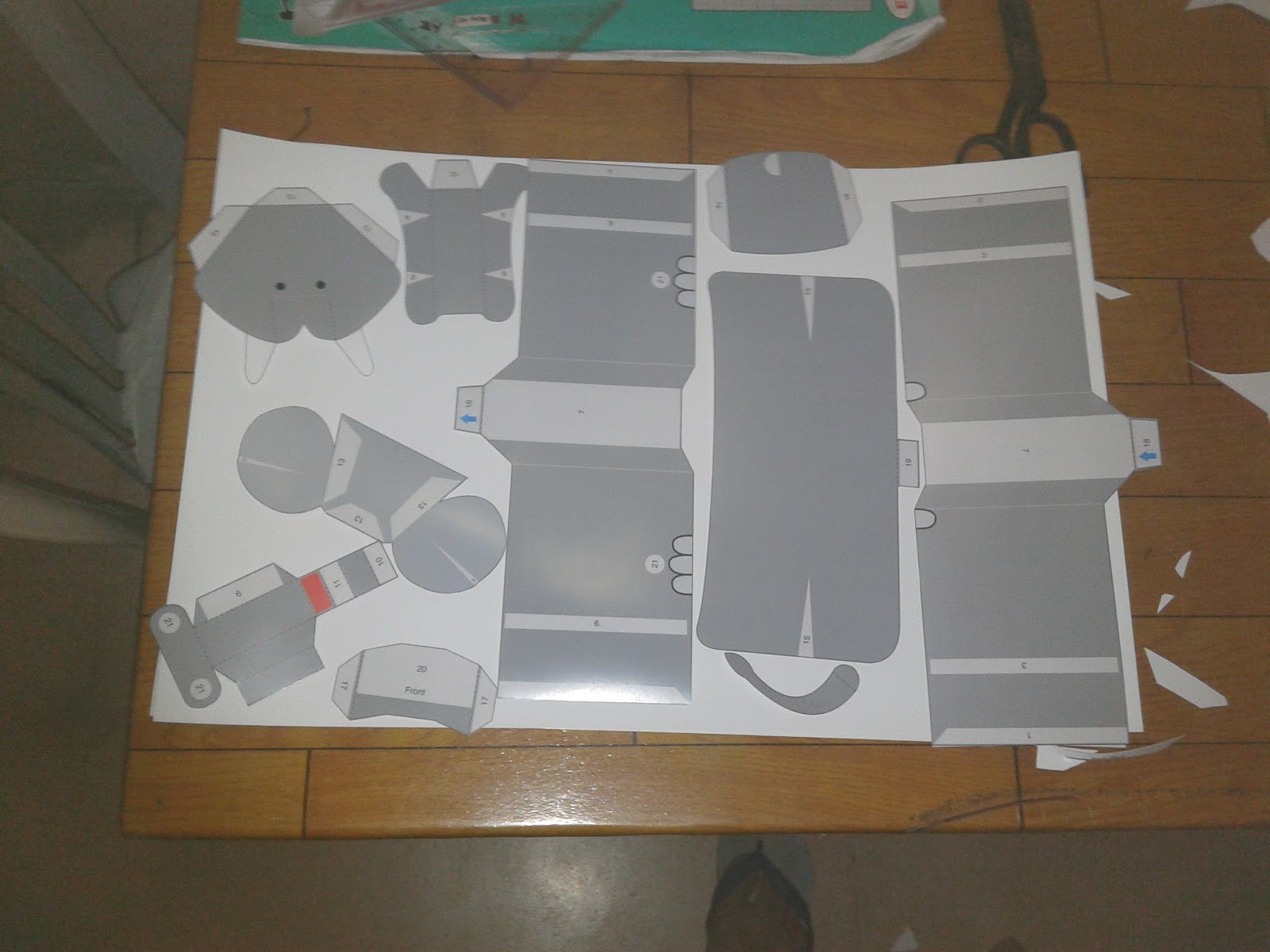 XI MIA 2 Kelompok 4: Tutorial Papercraft Gajah