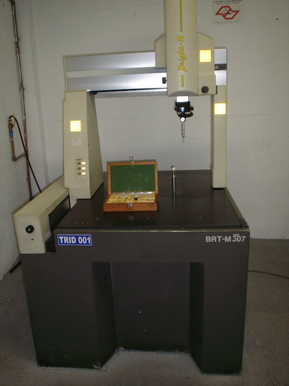Tridimensional a venda Mitutoyo BR-M507 com suporte