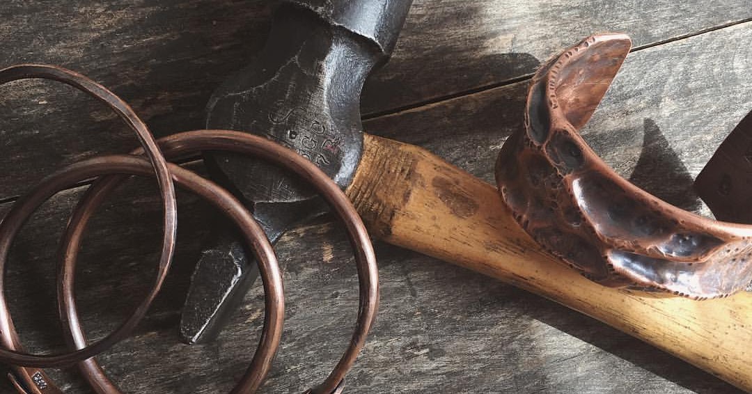 A Simple Pendant with the BIG made by hand Attitude