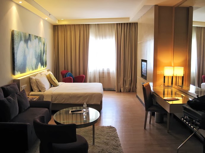 Simon Leong @ Brunei Darussalam: Executive Studio Room @ Piccolo Hotel