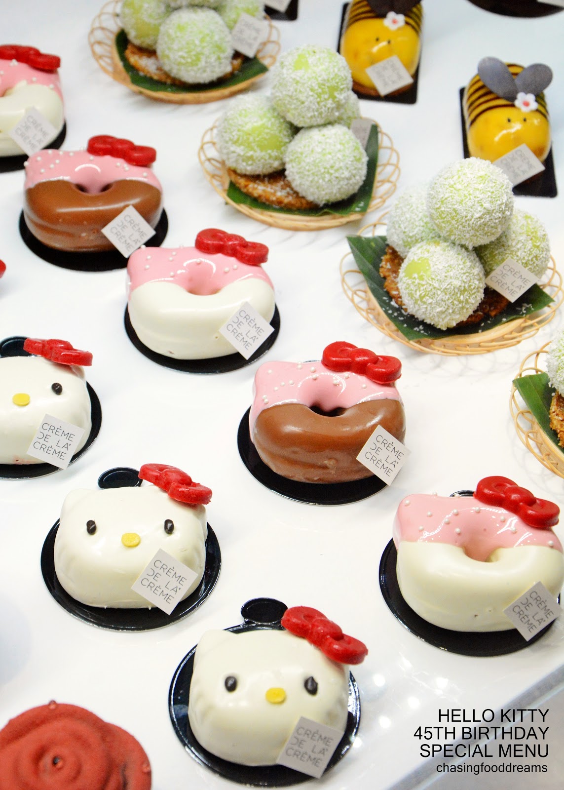 CHASING FOOD DREAMS: Hello Kitty 45th Birthday @ Crème De La Crème