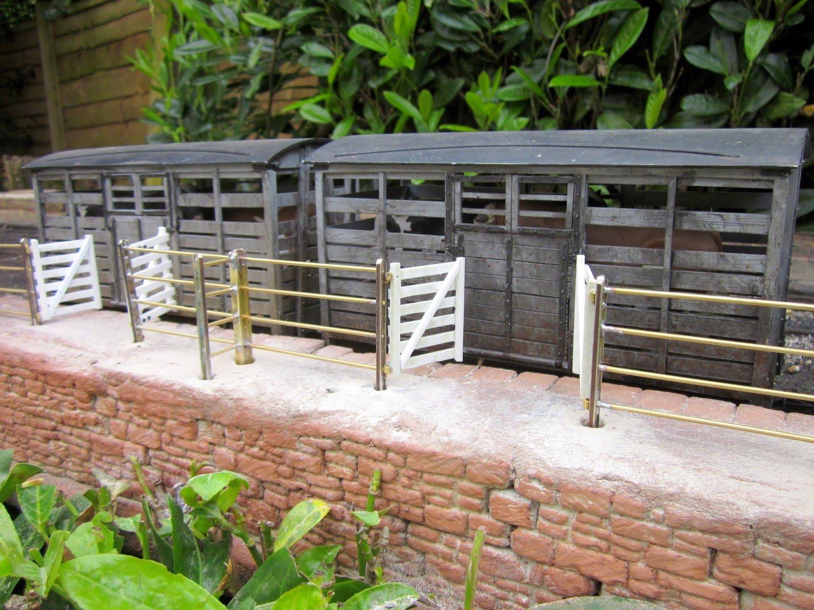 Peckforton Light Railway: How I made a cattle dock with Jigstones mouldings