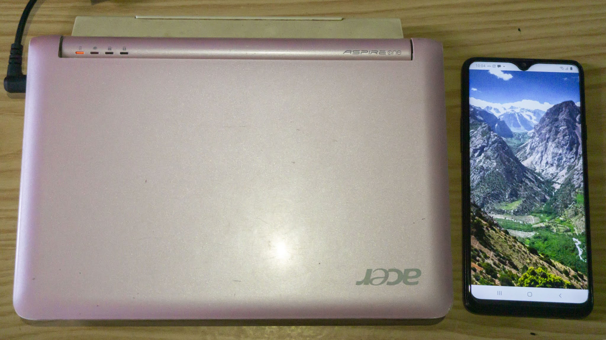 Review Acer Aspire One ZG5: Netbook Lawas Nan Imut dari Acer | THE-Mangcoy