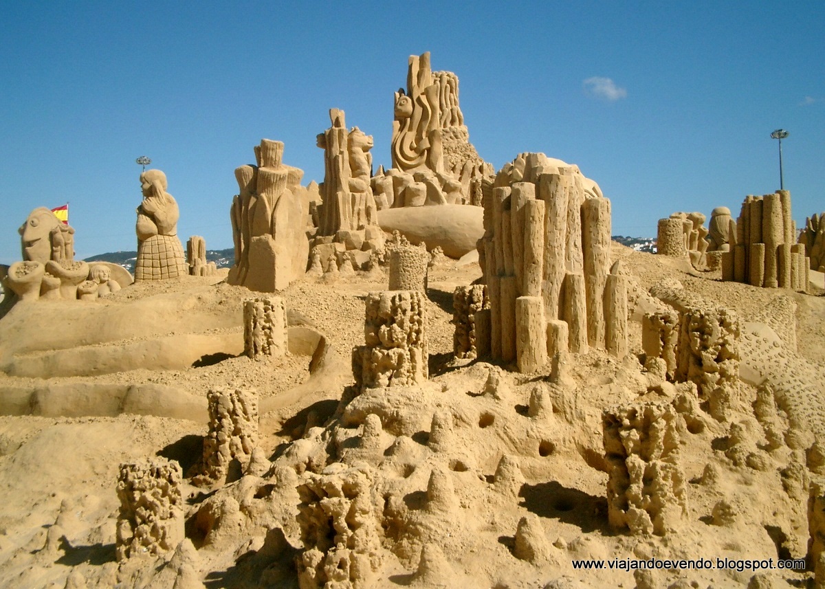 VIAJANDO...e vendo!: Construções na areia - Figueira da Foz