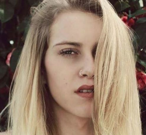 Rhonda's Escape: I Love A Success Story - Dylan Peck