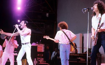 10 Lagu Queen Terbaik dan Terpopuler Sepanjang Masa - MusikPopuler.com