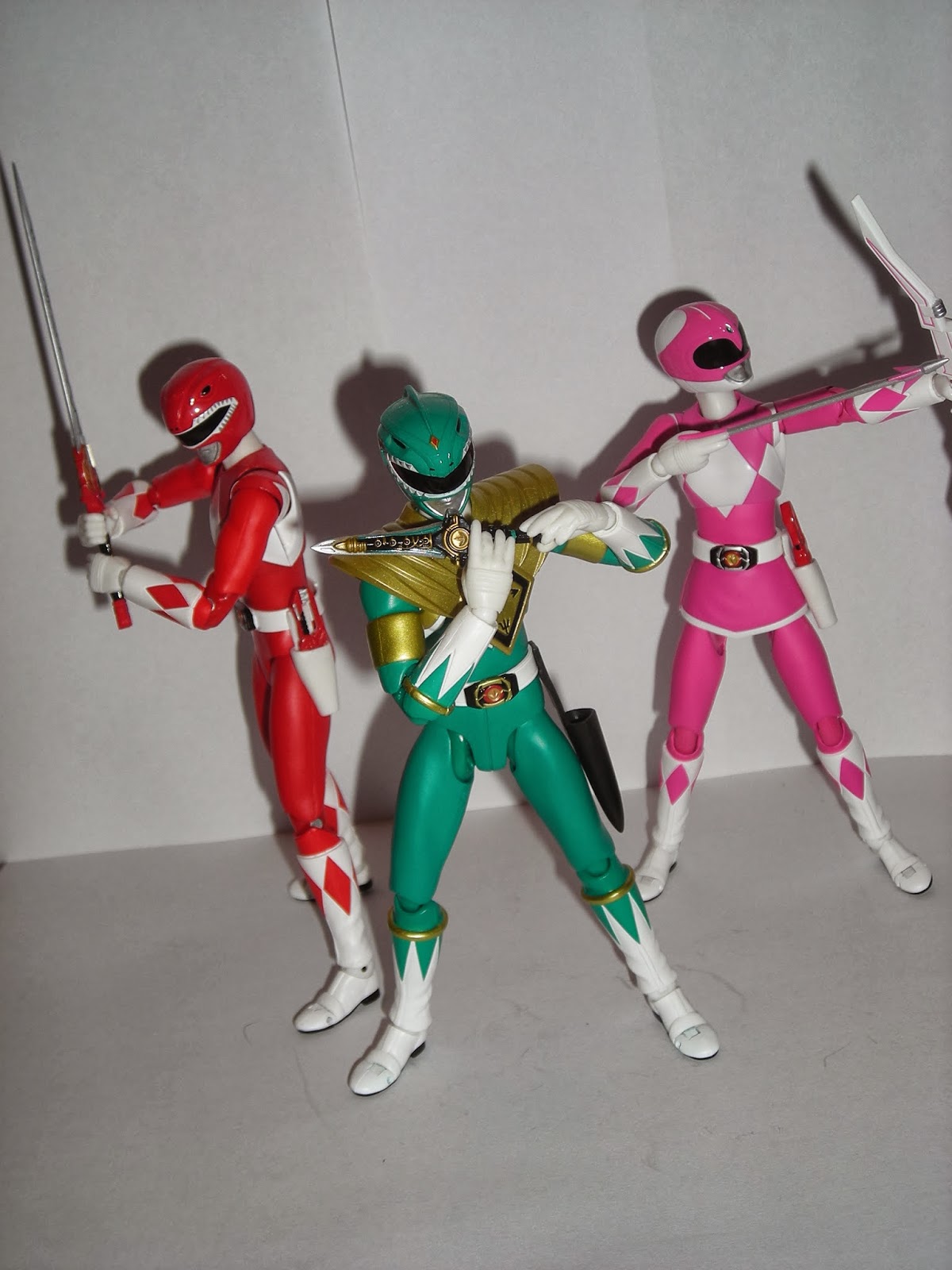 My Shiny Toy Robots: Toybox REVIEW: S.H. Figuarts Ptera Ranger