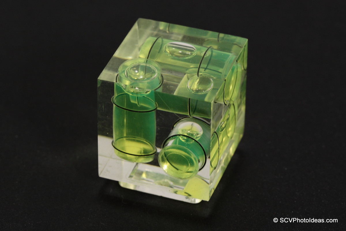 S.C.V. Photography Ideas: Hot Shoe 3-Axis Spirit / Bubble Level Reference