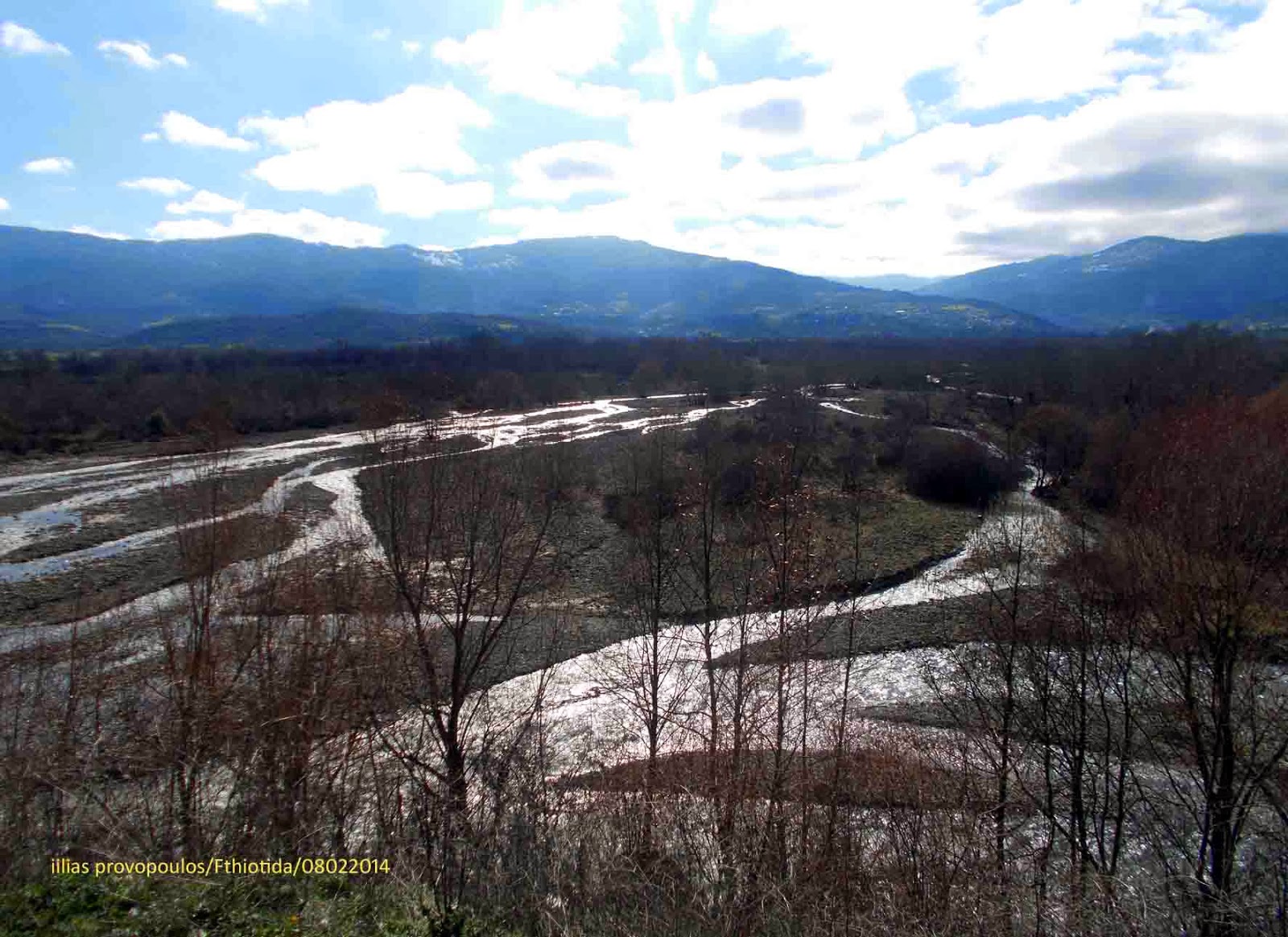 actimon: Ο ΣΠΕΡΧΕΙΟΣ ΠΟΤΑΜΟΣ ΚΑΙ ΤΑ ΝΕΡΑ ΤΟΥ