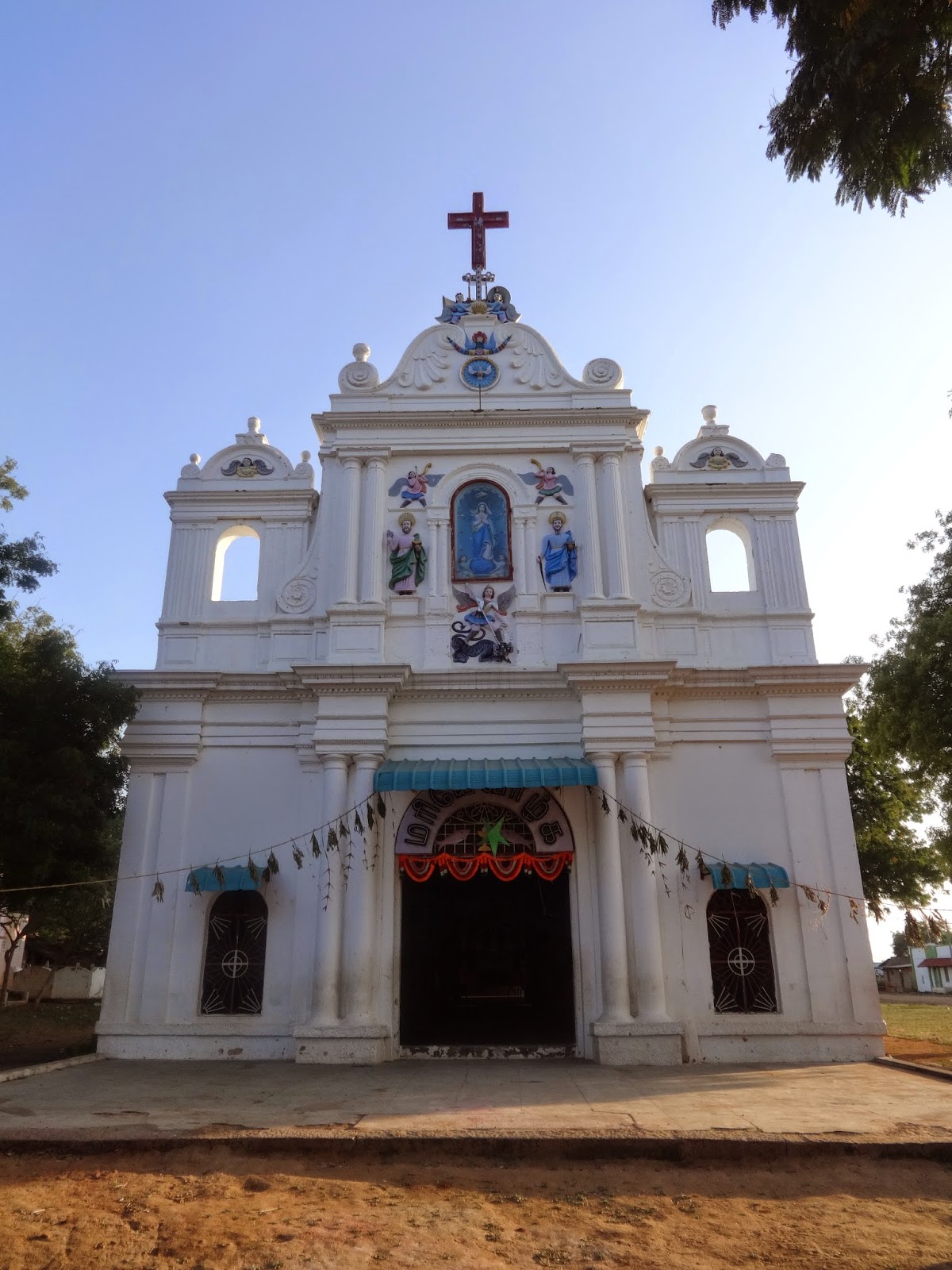 Tamilnadu Tourism: Avur Church, Pudukottai