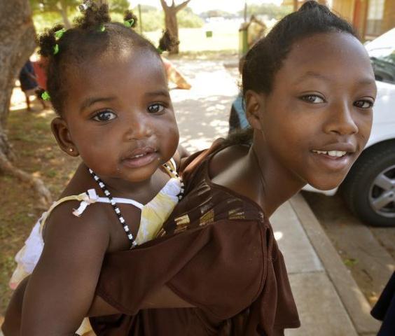 Icono ADN Spain 08: Indígenas.....Bantúes........