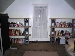 The Active Scrawler: The art of makeshift bookshelves