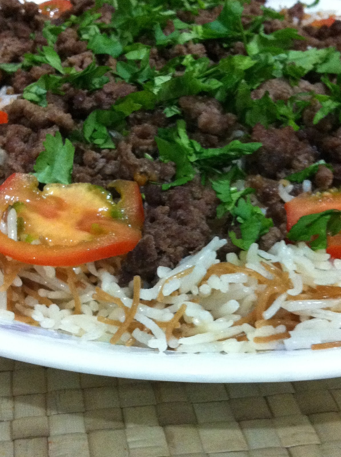 LYDIA's Q8 MATBAHNA AL ARABI: REZ SHARIYE MA LAHMA MAFRUM WA MARAQ ...