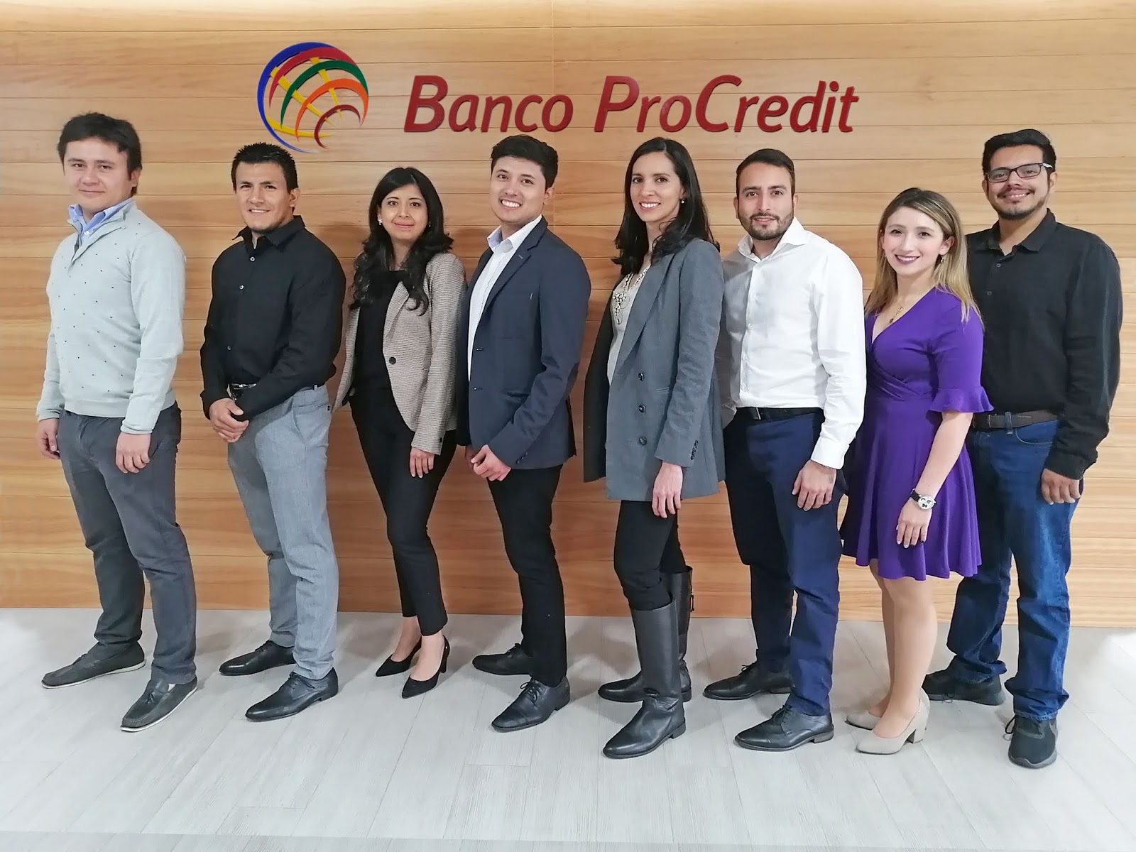 Banco Procredit Ecuador capacita a su personal en alemania a través de ...