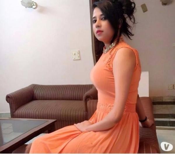 VIP Escorts in Delhi - Neeru Roy
