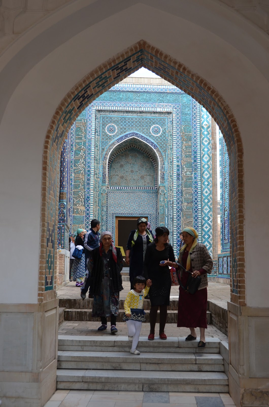 Suitcase and World: Samarkand. Shah-i Zinda Ensemble.