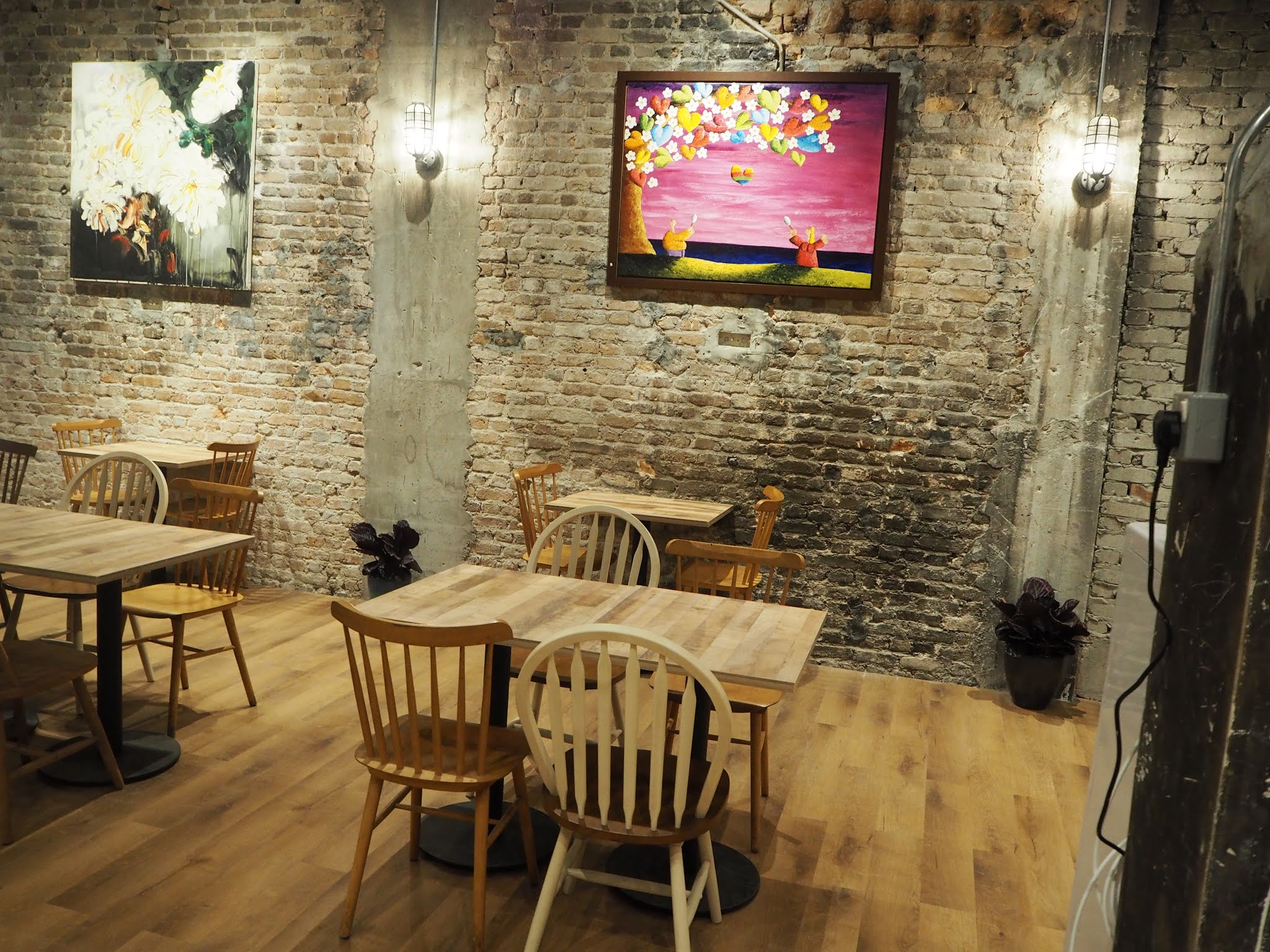 THE NEW LIGHT CAPTURE BISTRO, CAFE AND RESTAURANT IS NOW OPEN! FOUNDED ...