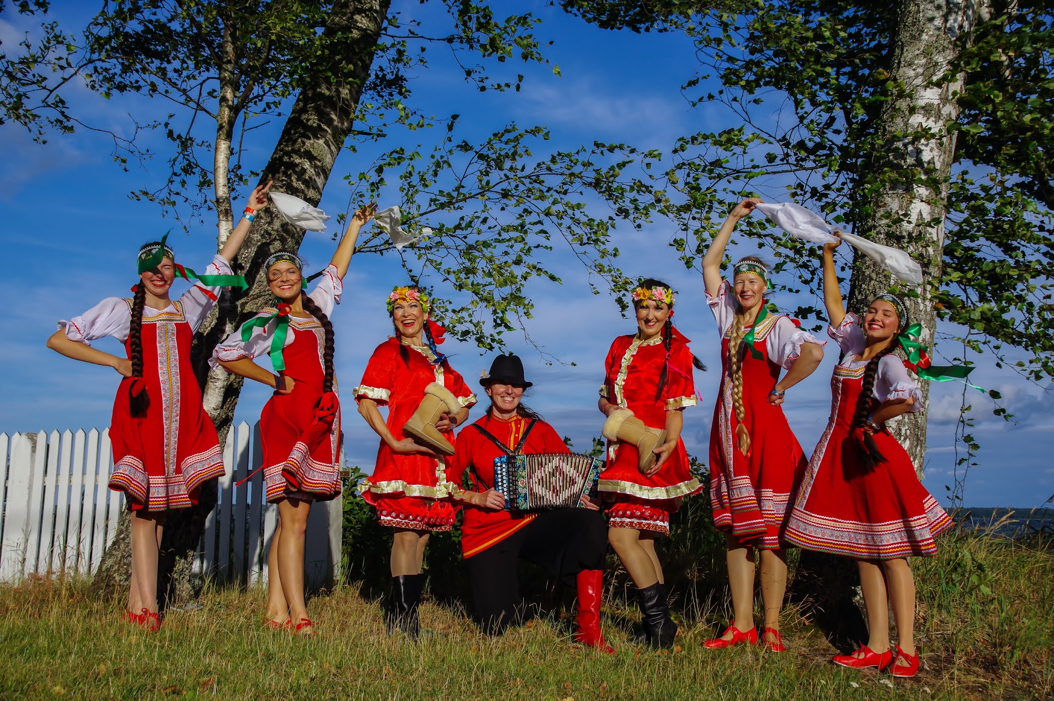 Romaška -Mustlastants: Romaška