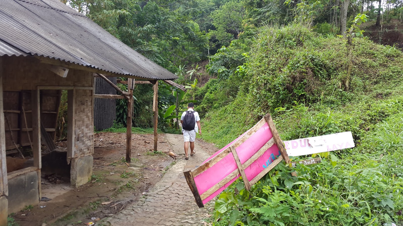 Hiking ceria ke Goa Agung Garunggang Geopark-Sentul, Bogor