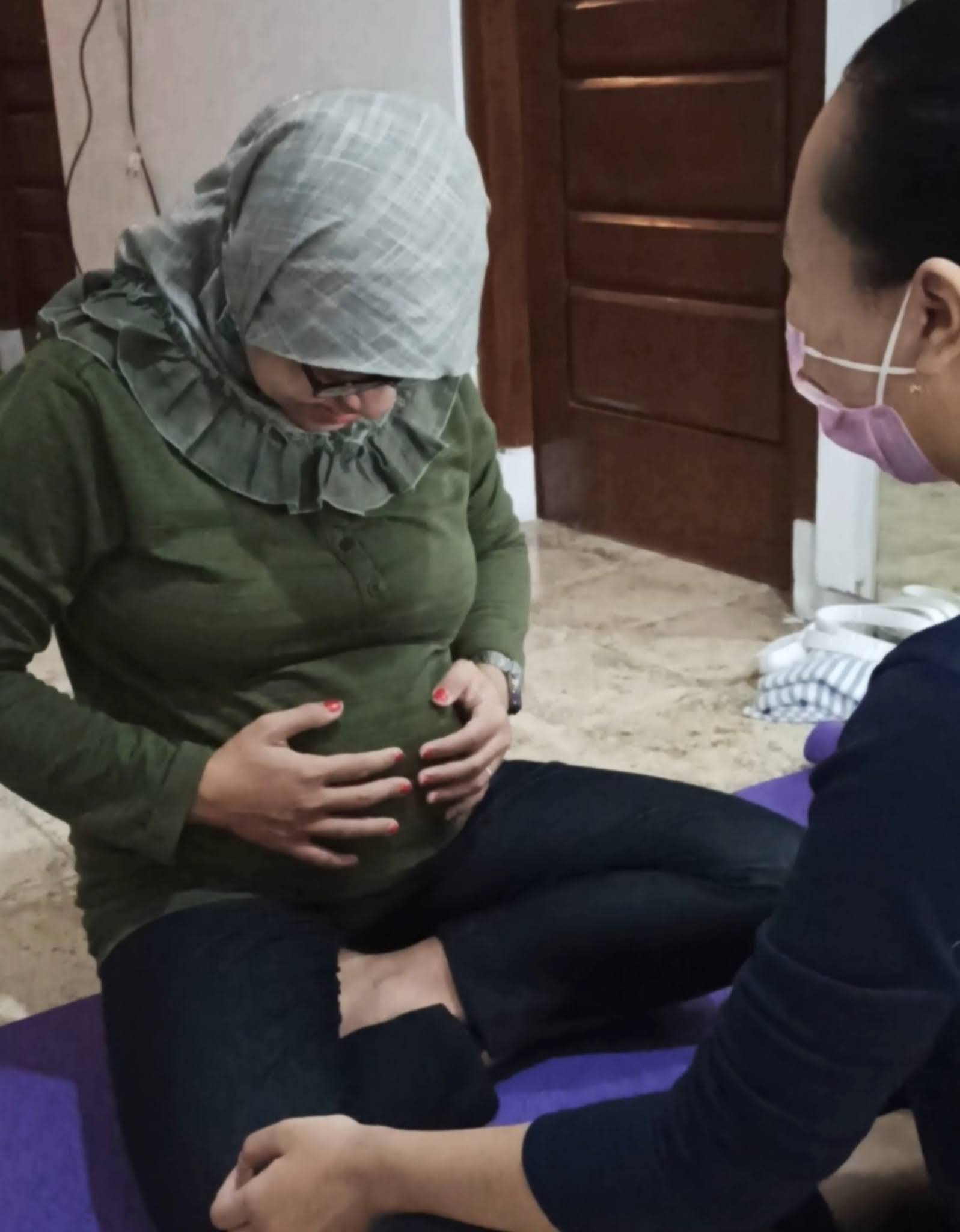 Latihan Napas dan Prenatal Gentle Yoga di Bidan Kita - cahaya theprinces