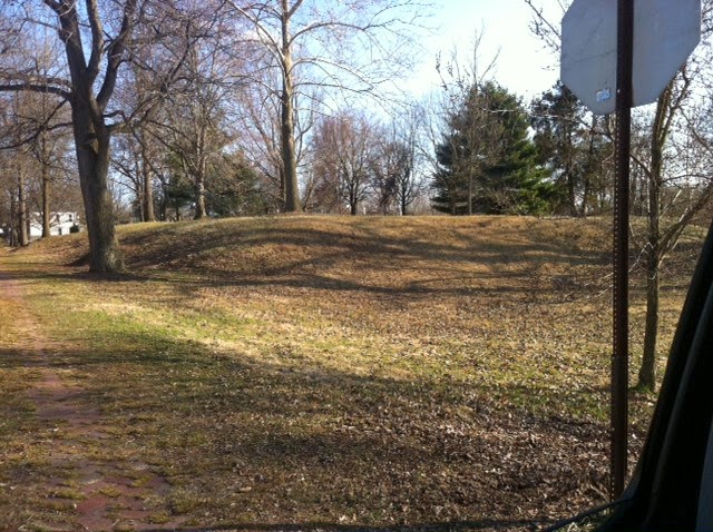 Beware of the Rug: Hopewell earthworks -- Marietta Mounds