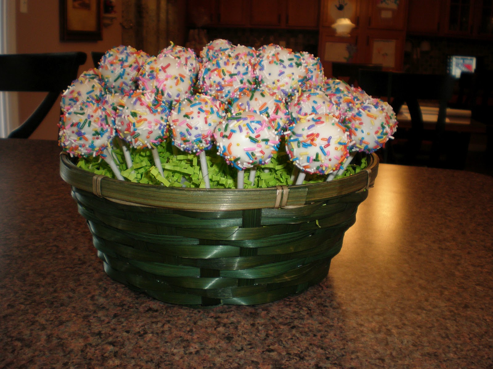 NJ Crafty Momma: Cake Pop Basket