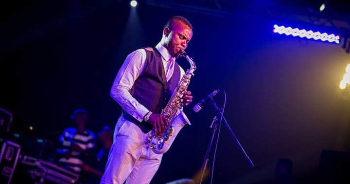 Live Performance of Joe Sax 🎷 Title: Story by P_Square. Enjoy