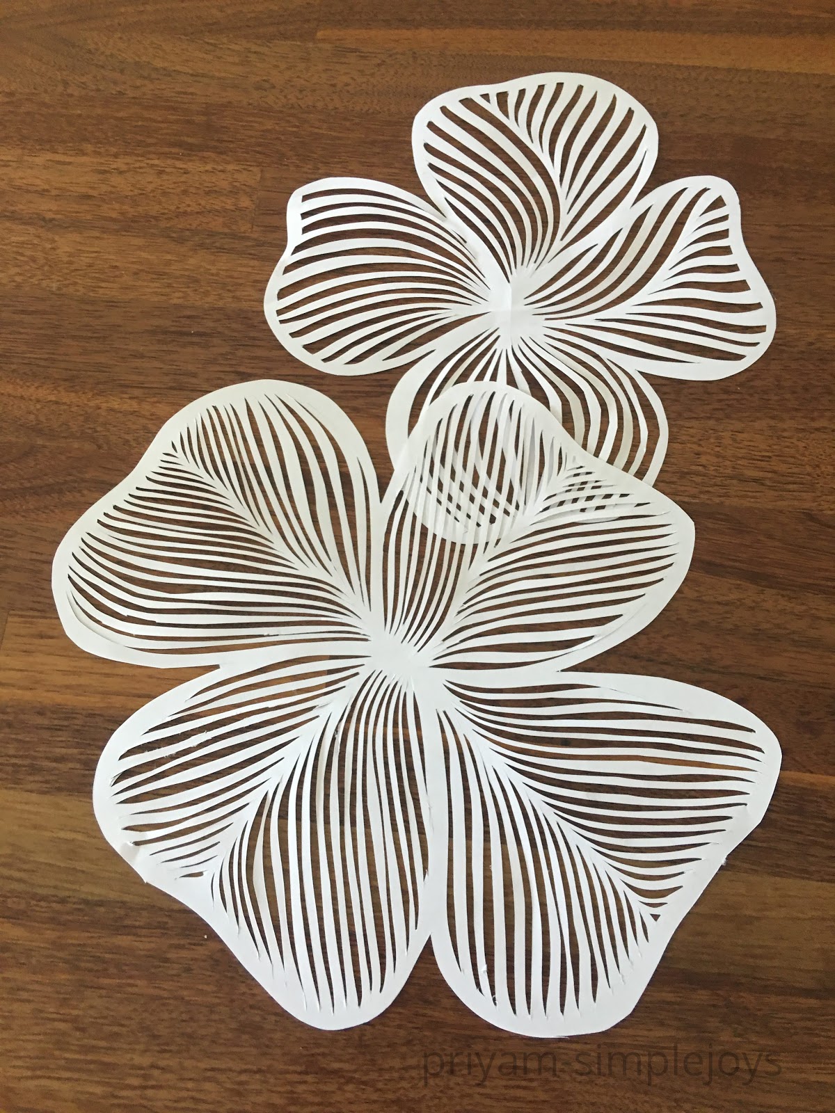 SimpleJoys: Paper Cut Flowers