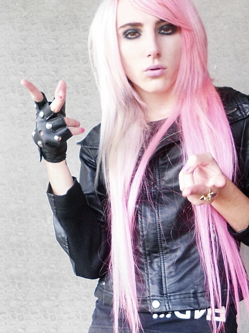 Androgynous Model From Brazil - Today's Androgynous Guy