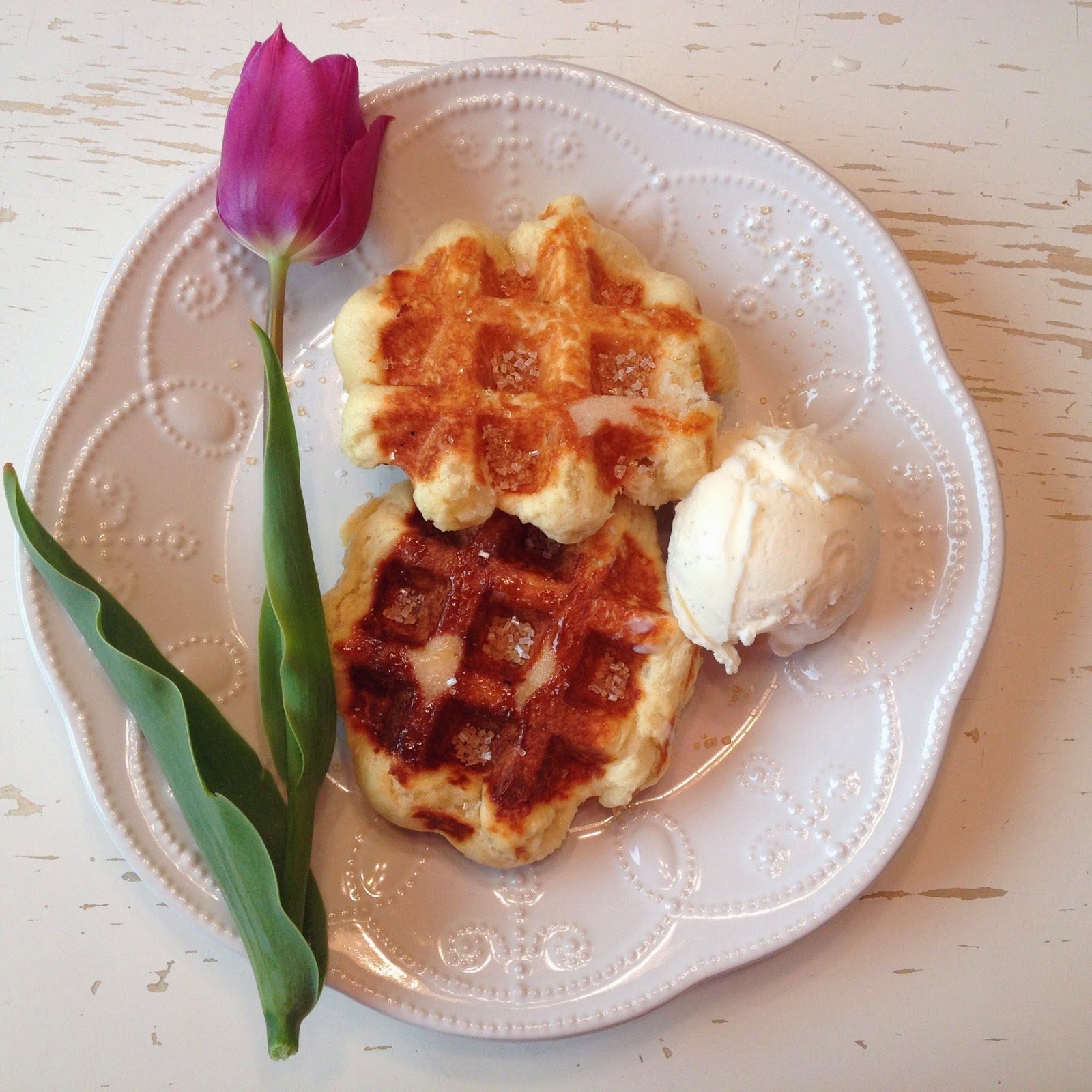 BumbleDo: A Belgian Breakfast