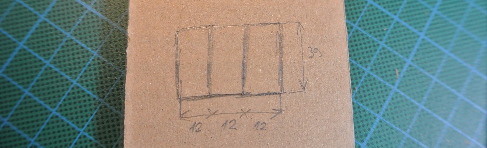 APFRO´s GUNPLA: How to made easy Runners stand from Cardboard by Apfro ...