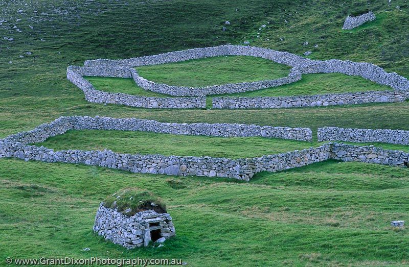 Stonehenge and the Ice Age: Magnificent sheepfolds / sheep pens