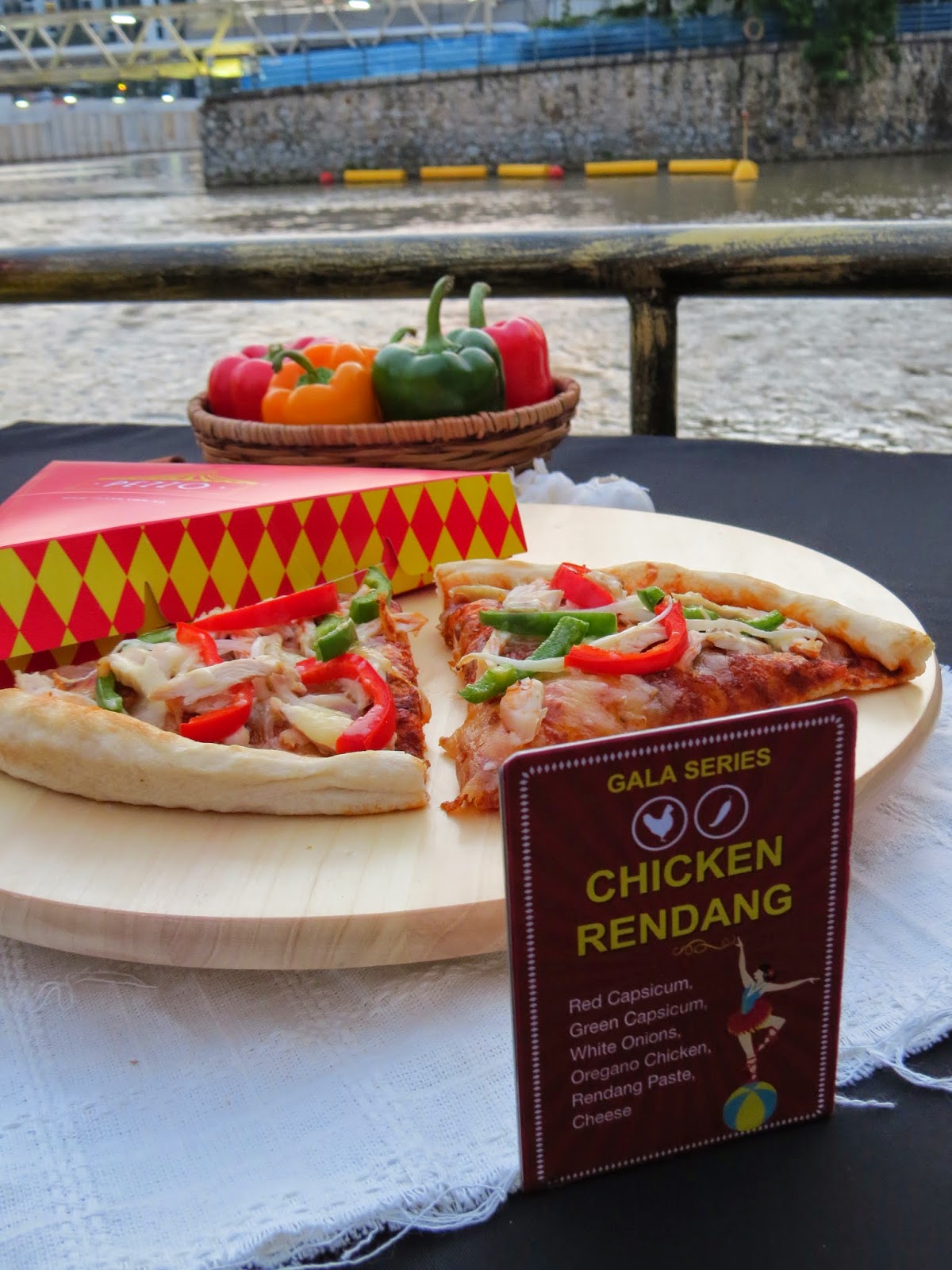 Pezzo launches Laksa & Rendang Pizzas for Nation's Birthday ...