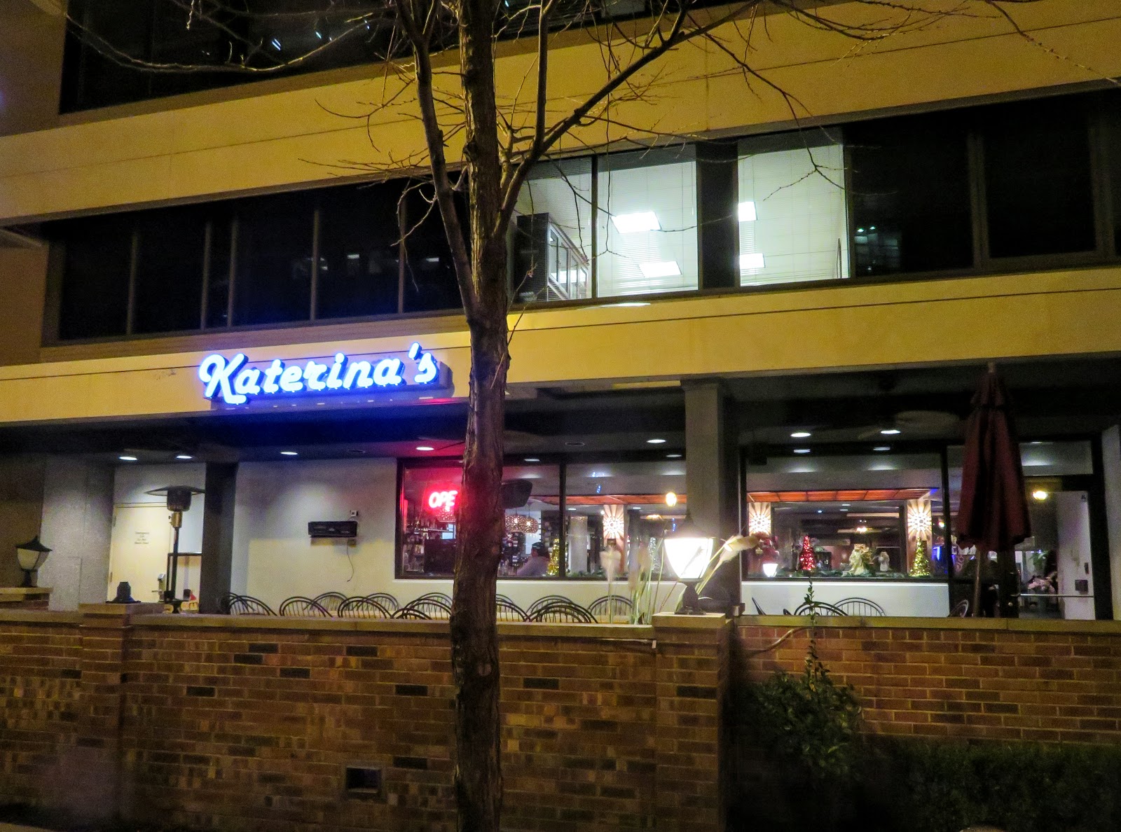 Big Daddy Dave: Greek Dining in Clayton Missouri