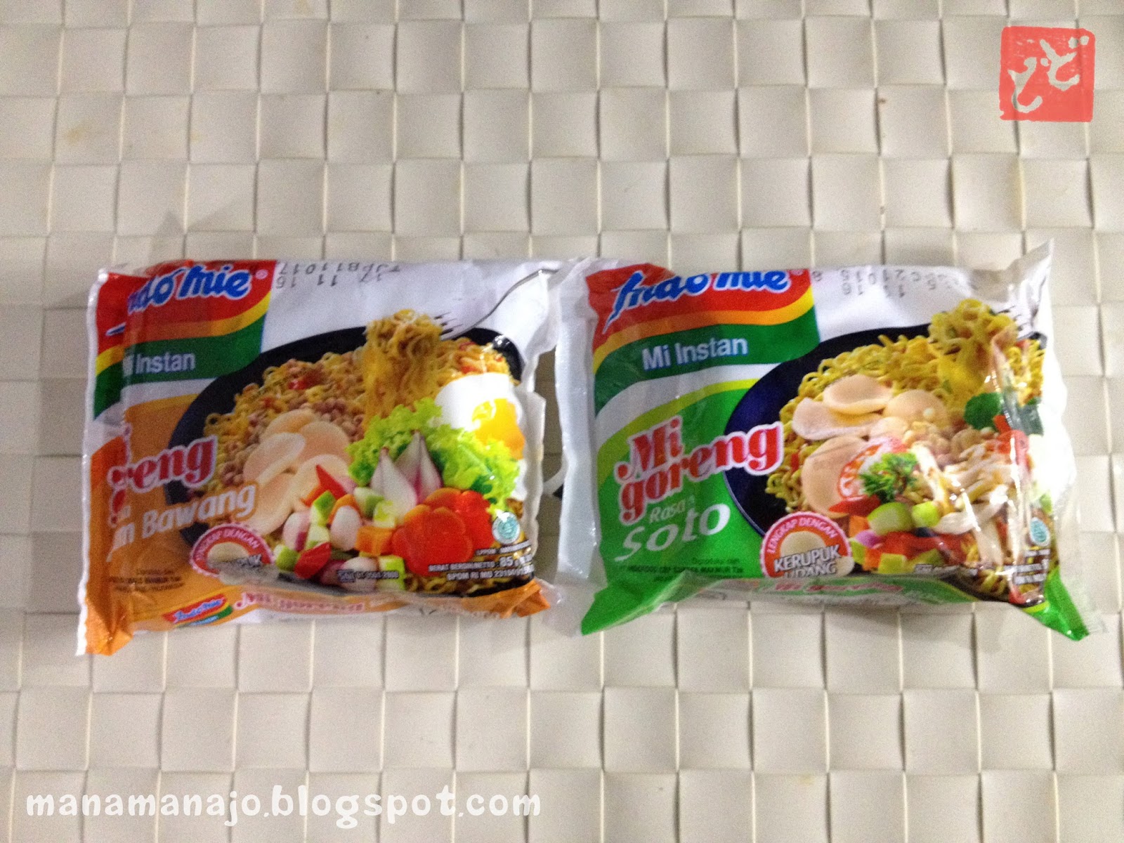 (eX)Pelaut Punya Cerita: Review: Indomie Goreng Rasa Ayam Bawang dan Soto