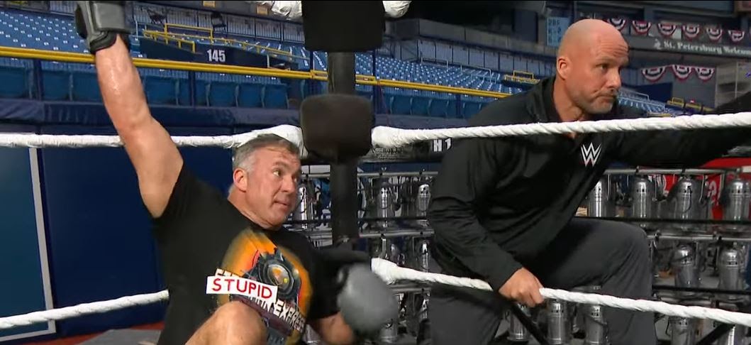 Fastlane - Shane O'Mac yang Cidera Sebelum Pertandingan - WWE Indonesia