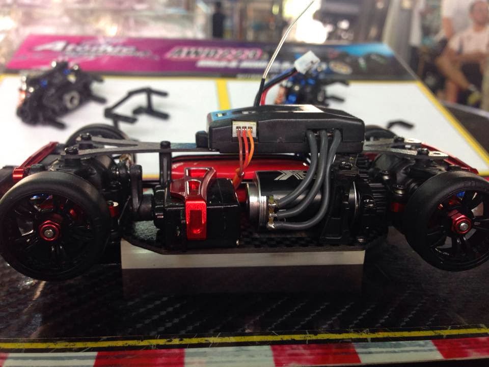 mini maniaX: Atomic RC AMZ 4WD Mini-Z-sized kit (refresh)